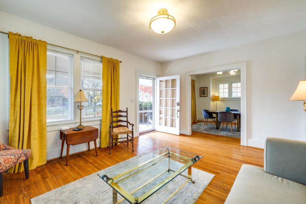 Walk to The Grandin Theatre Roanoke Home with Yard!, Roanoke (updated ...