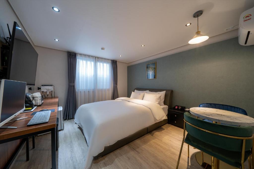 Hotel Band, Busan (updated prices 2026)