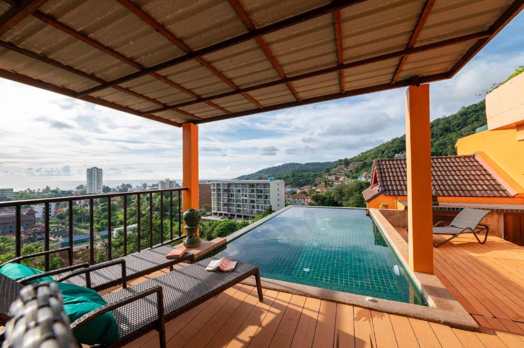 Samoot Sawan Seaview Pool Villa Discovering Phuket, Praia de Karon ...