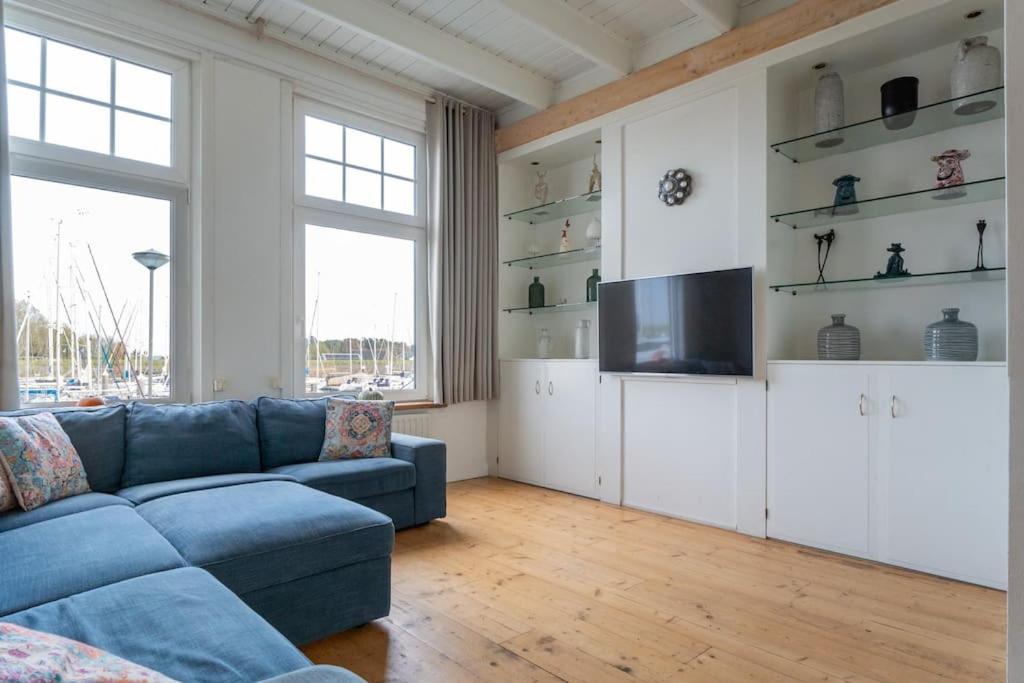 Haven woning in Wemeldinge, Wemeldinge (updated prices 2025)