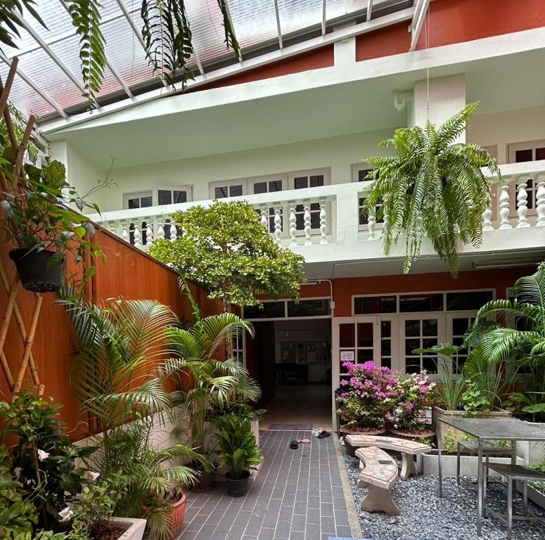 V Reserve at Merry V, Bangkok (updated prices 2026)