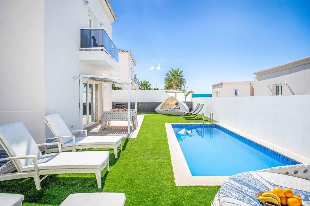 Villa Primrose, Adeje (updated prices 2026)