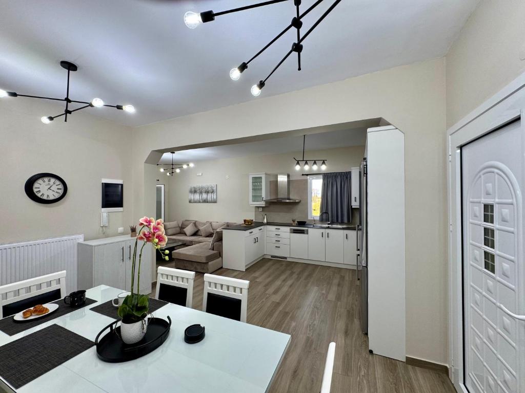 Louvre Sidari Suite, Peroulades (updated prices 2025)