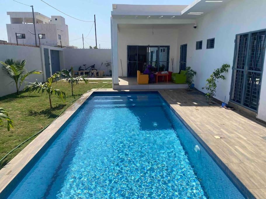 Villa 3 chambres piscine saly, Mbour (updated prices 2025)