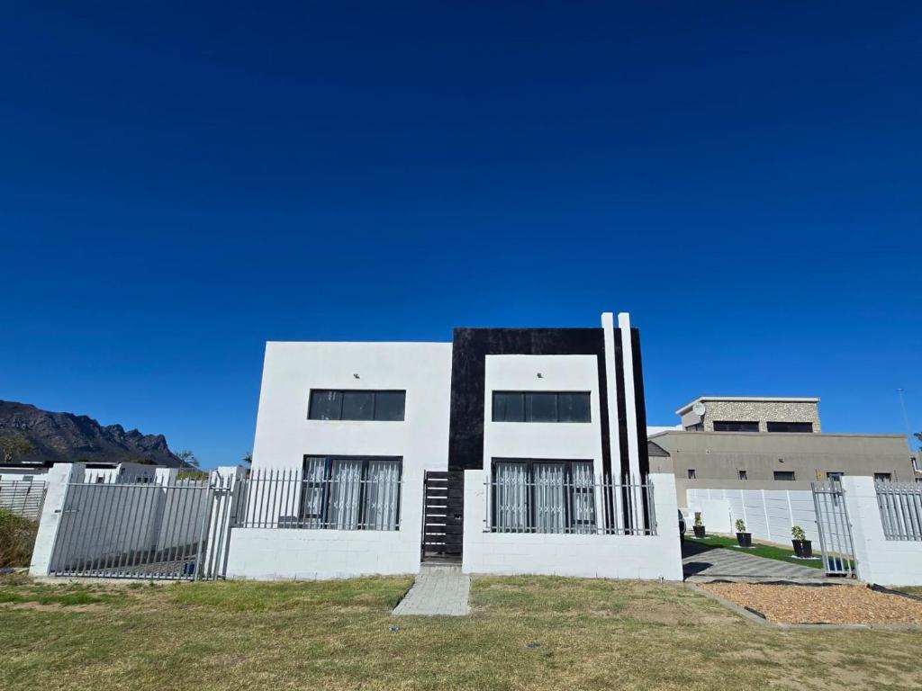 Aqua Breeze, Cape Town (updated prices 2026)