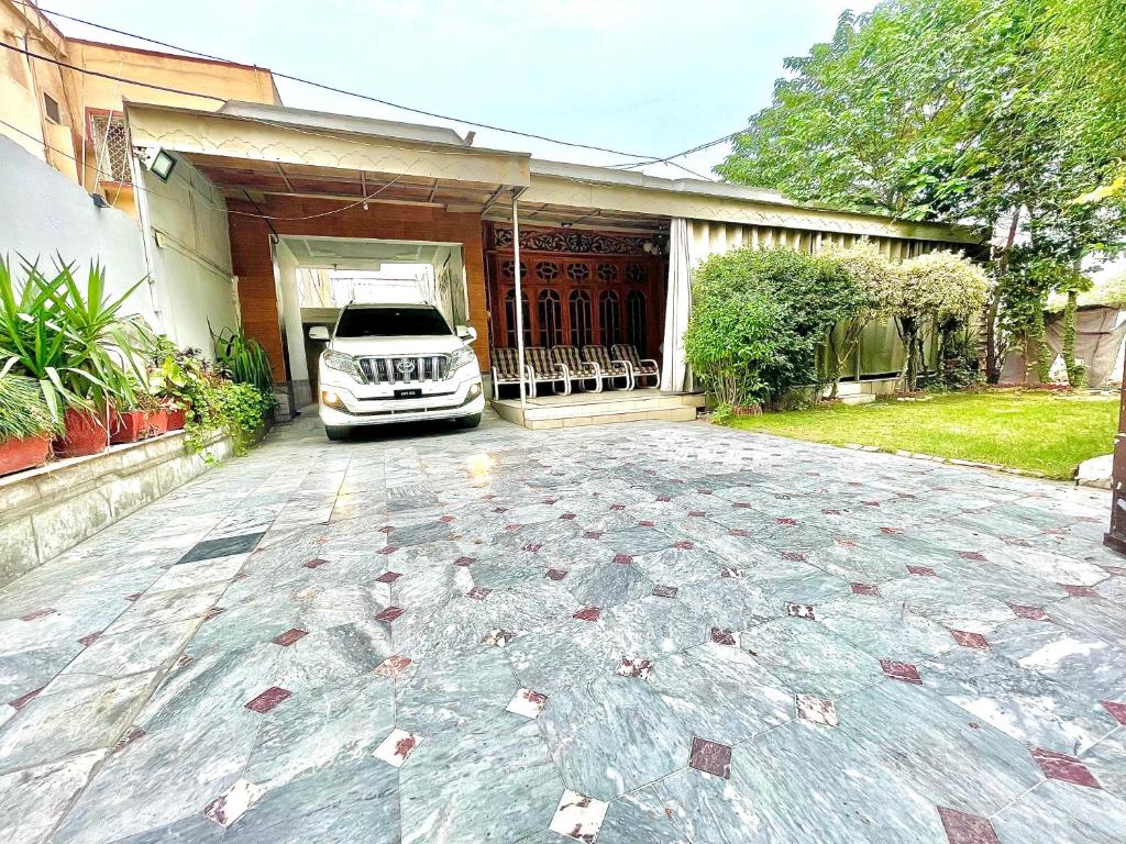 Luxury house Peshawar Cantt, Peshawar (precios actualizados 2025)