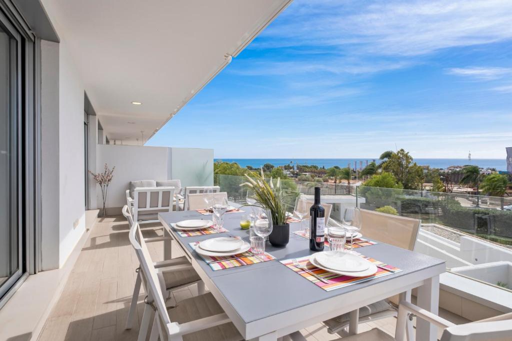 Cancelada Penthouse by Costarentals - Ref M37, Estepona (updated prices 2025)