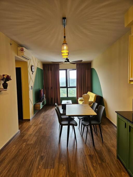 Gaia Residences Bandar Gamuda Gardens, Cozy Retreat with Mountain Views ...