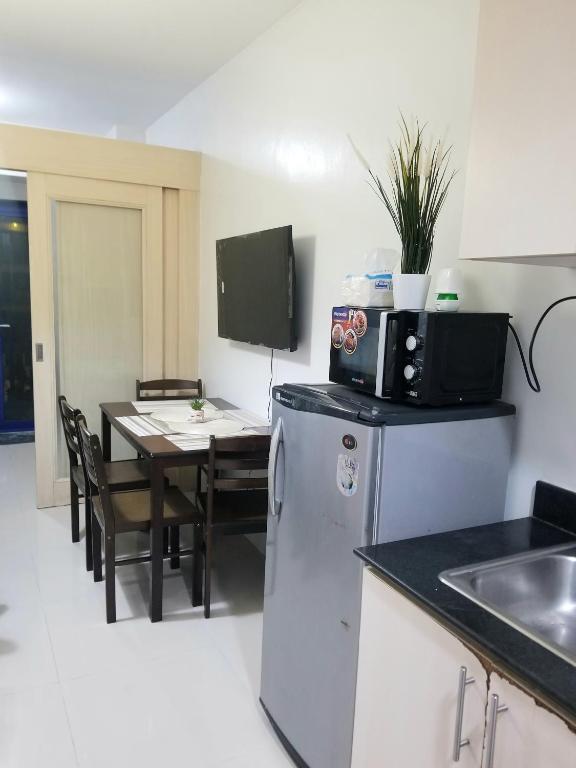 Sea residence Family Group Affordable staycation, Manila (updated ...