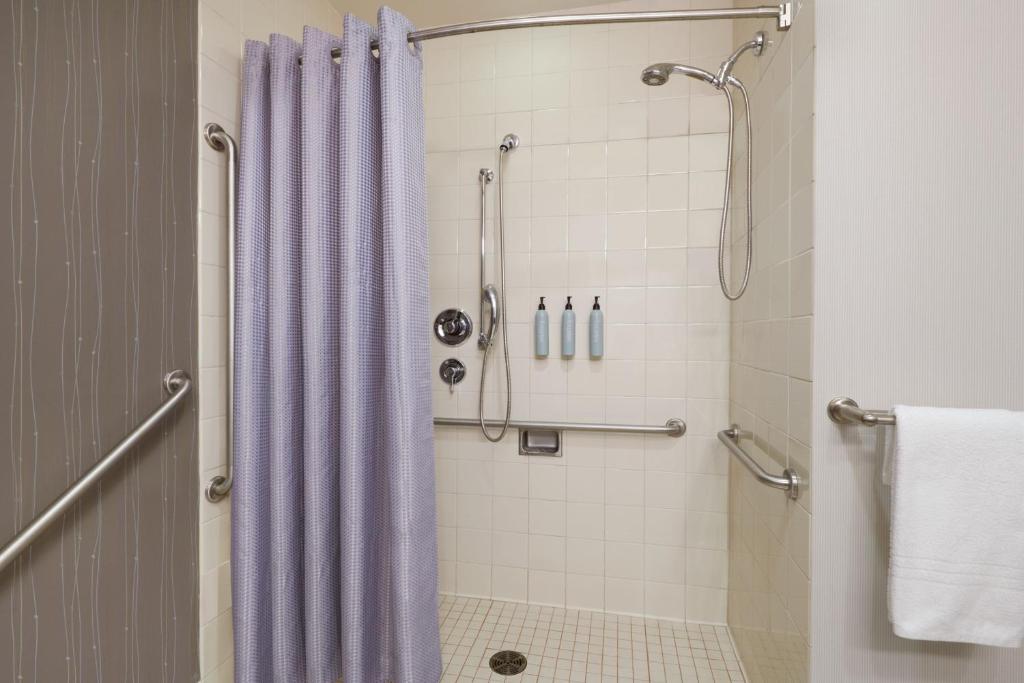 Courtyard by Marriott Ottawa East, Ottawa (updated prices 2025)
