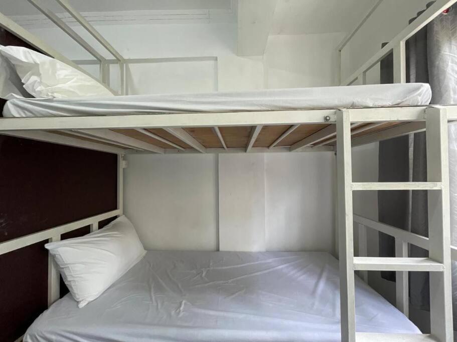 Lawton Residences Studio Room 3B - 4 pax, Manila (updated prices 2026)