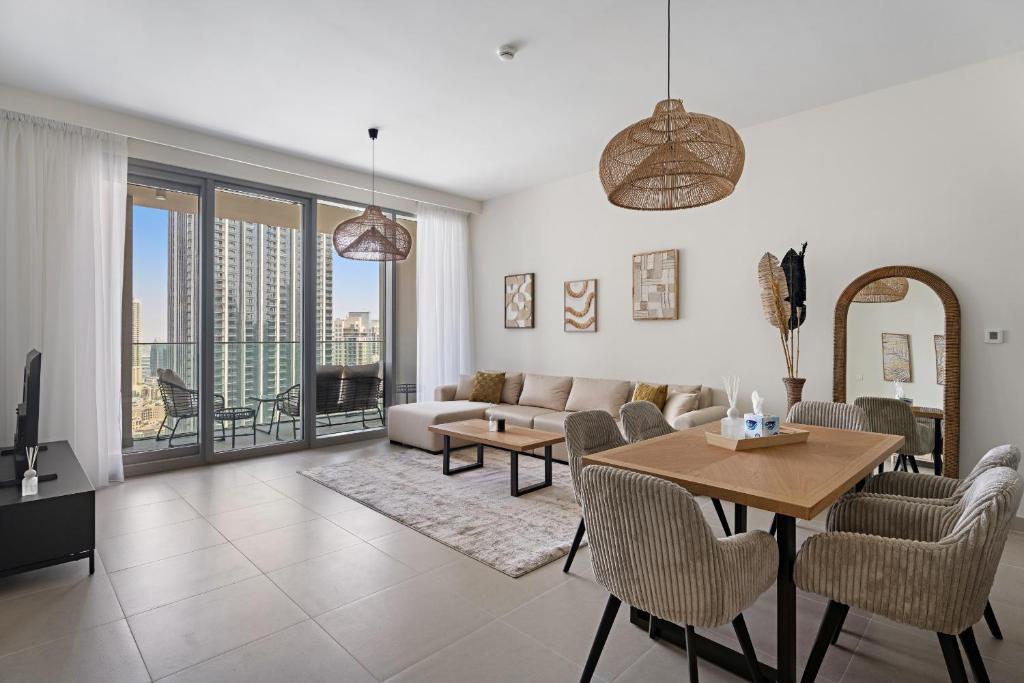 VayK - Boho Chic 3-Bedroom Apartment in Dubai Downtown, Dubai (updated ...