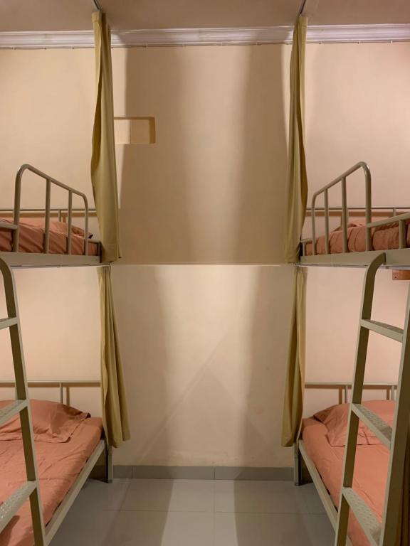 Backpacker Space, Macopa (updated prices 2025)