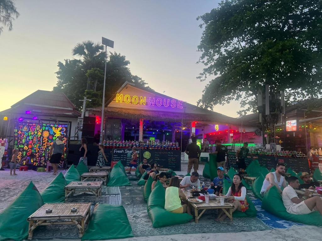Moon house Beach Hostel, Haad Rin (aktualisierte Preise für 2026)