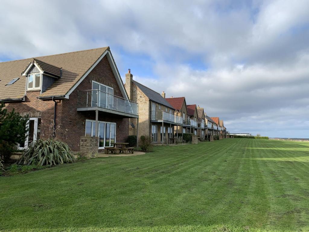 Fileybayview at The Bay Filey, sleeps 8-10, dog-friendly, Filey ...