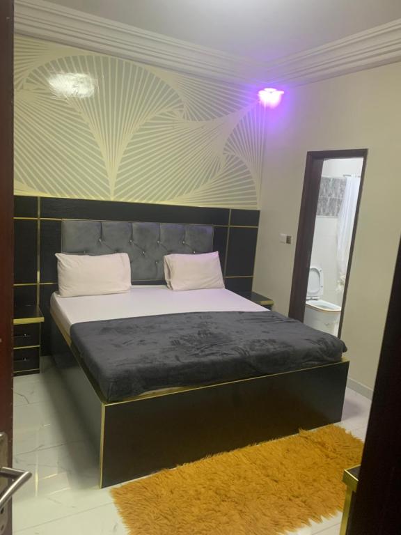 Chambre salon À louer au rond point brioche dorée ngor, Dakar (updated ...