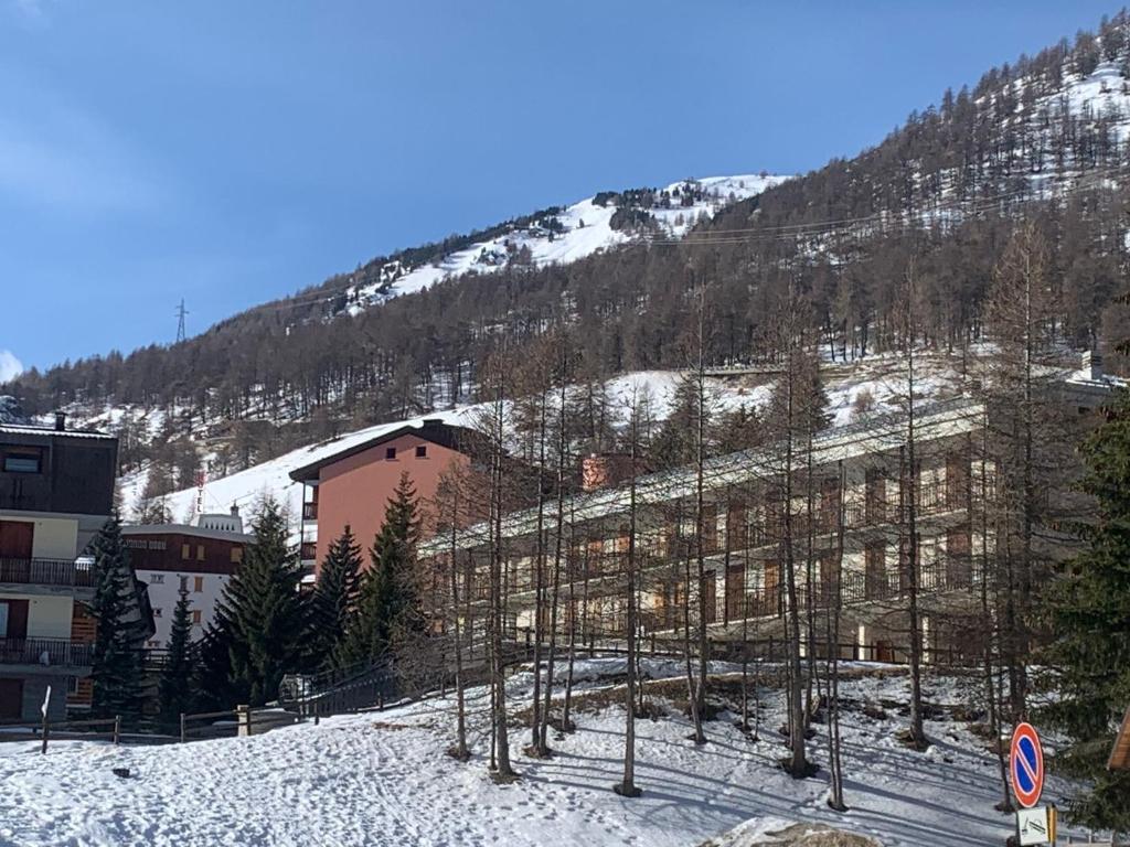 Luxury Place - Nido Alpino, Borgata Sestriere (updated prices 2025)