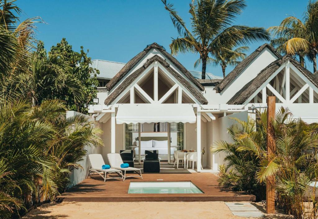 Radisson Blu Azuri Resort & Spa, Roches Noires (updated prices 2025)