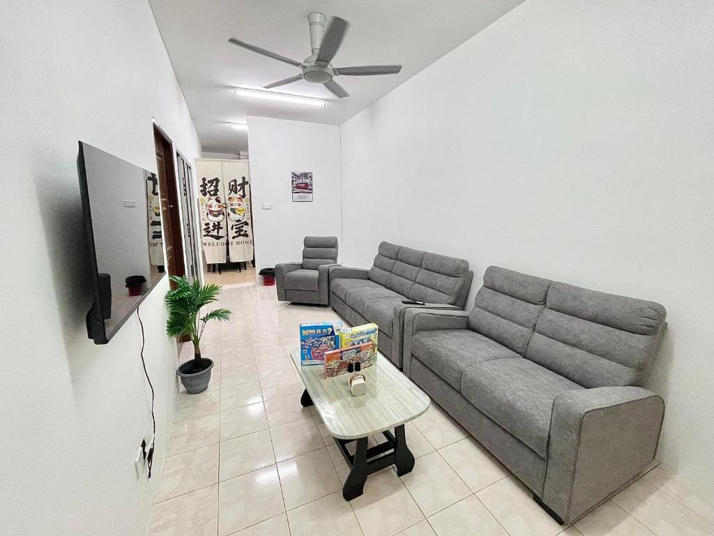 New in Miri Family homestay 6-13pax, Miri (updated prices 2026)
