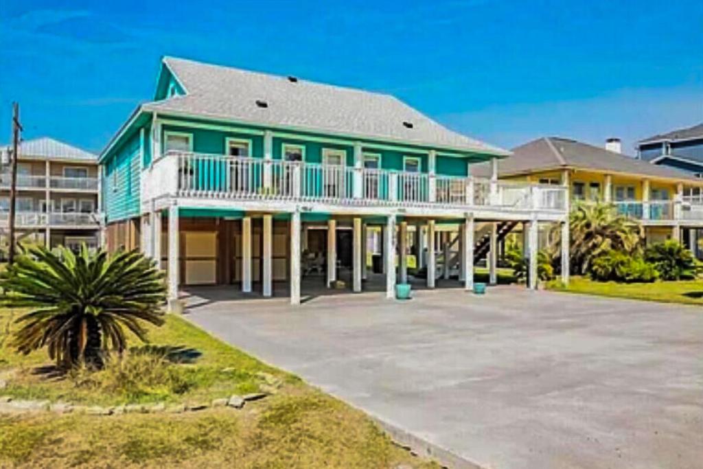 The Turquoise House, Crystal Beach (updated prices 2025)