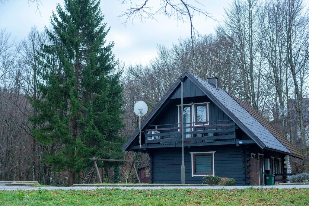 Edison,Plitvice Lakes, Jezerce (updated prices 2025)