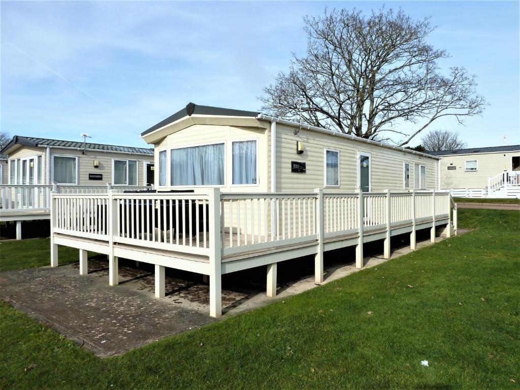 4 berth static caravan at Hoburne Devon Bay, Paignton, Goodrington ...
