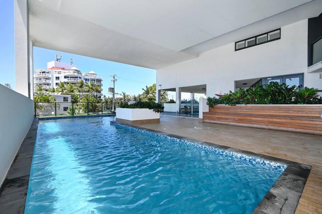 Beach & Shops at Your Doorstep - Buddina Escape, Buddina (updated ...