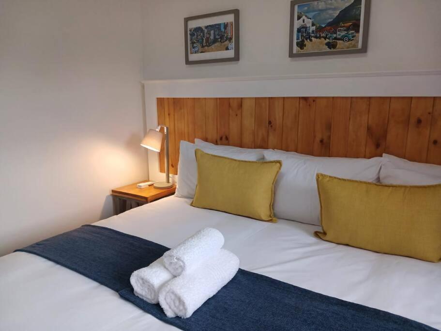 Mike's Place 1, Mossel Bay (updated prices 2025)