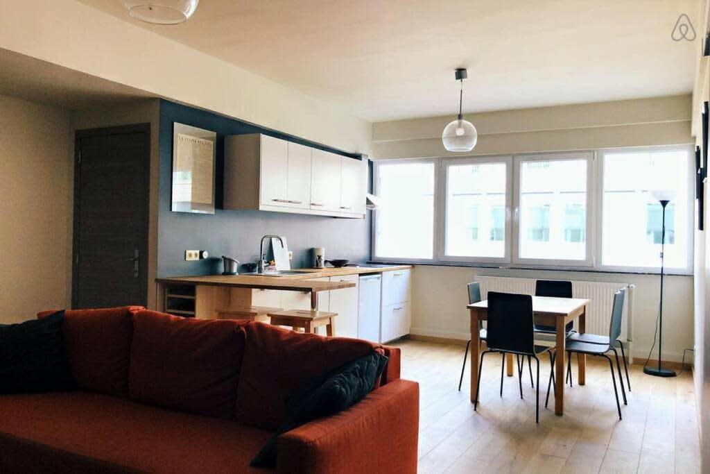 Fully equipped two bedroom apartment Schuman area, Brussels (updated ...