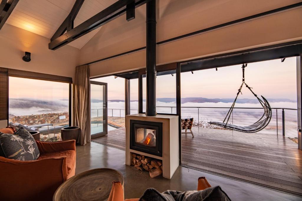 Zulu Rock Lodge - Babanango Game Reserve | Lodge in Ulundi, South Africa