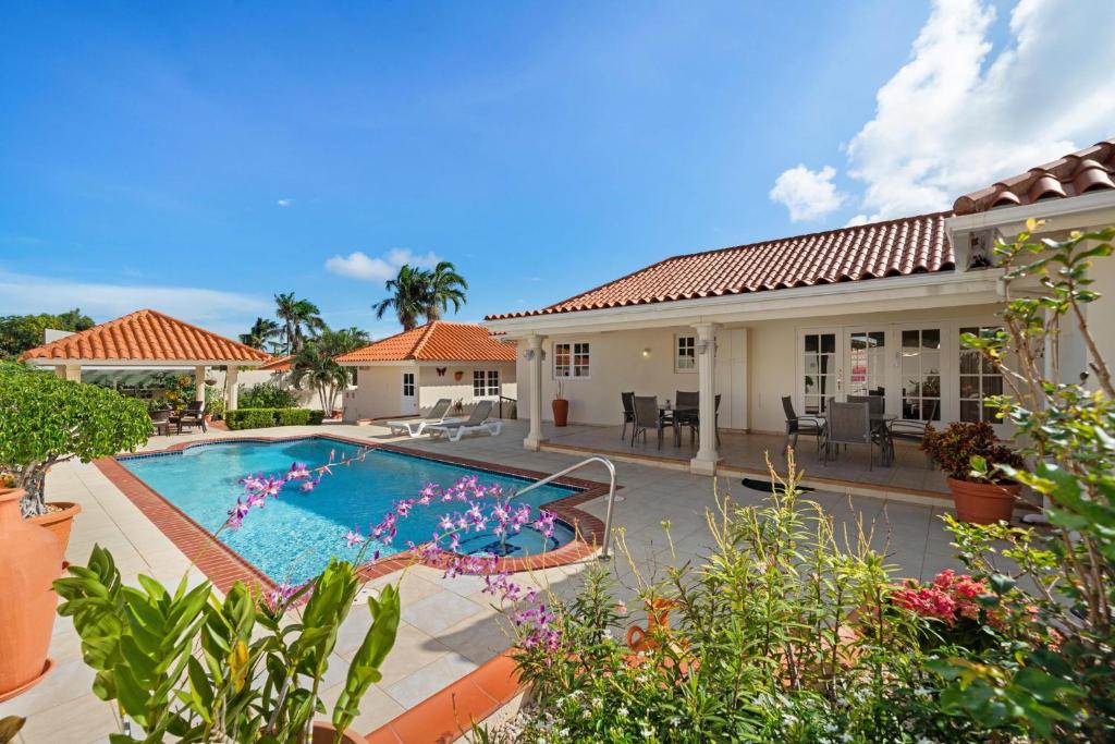 Rooi Koochi 27D, Savaneta (updated prices 2026)