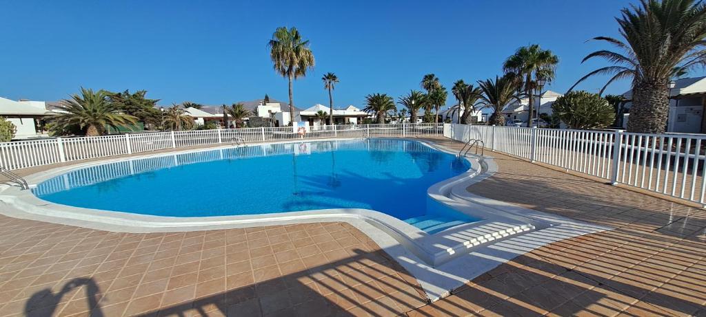 Hacha Grande, Playa Blanca (updated prices 2025)