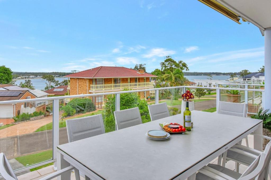 Cois Farraige - Beside the Sea "Irish", Corlette (updated prices 2025)