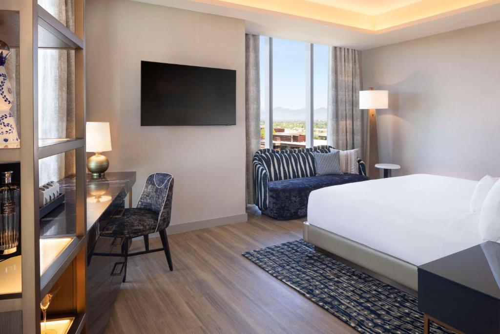 Caesars Republic Scottsdale, a Hilton Hotel, Scottsdale (updated prices ...