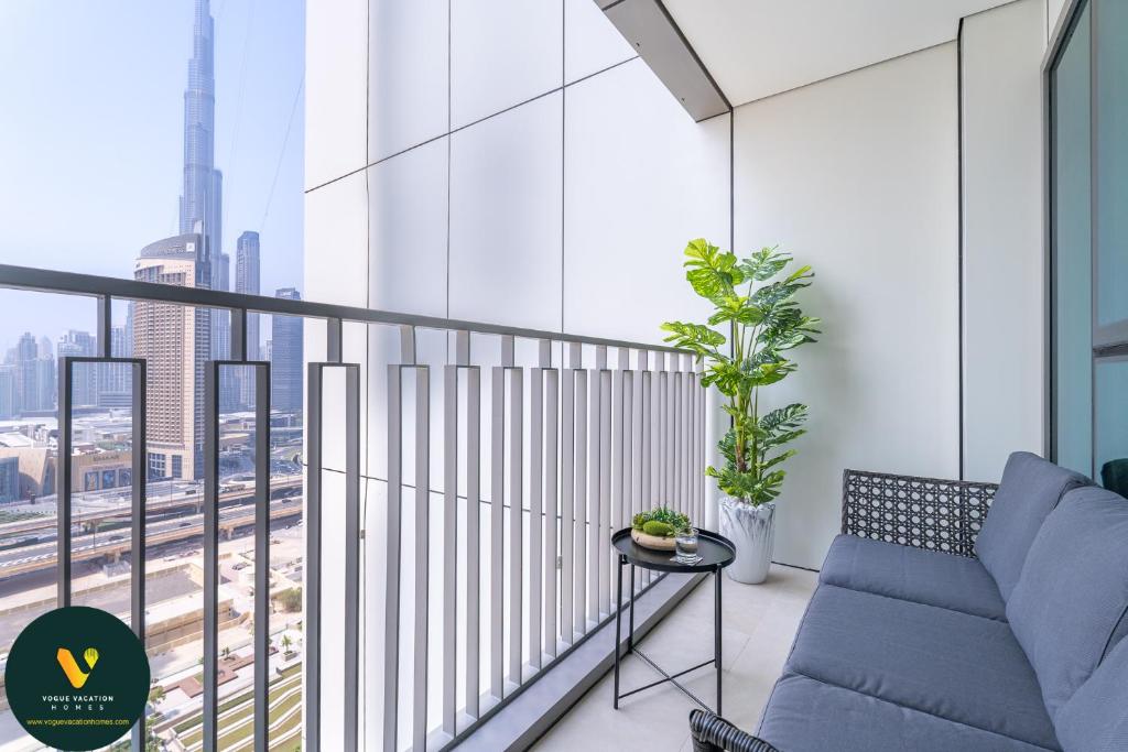 DOWNTOWN VIEWS II - VOGUE Two Bedroom Apartment with Balcony and Full Burj Khalifa View ...