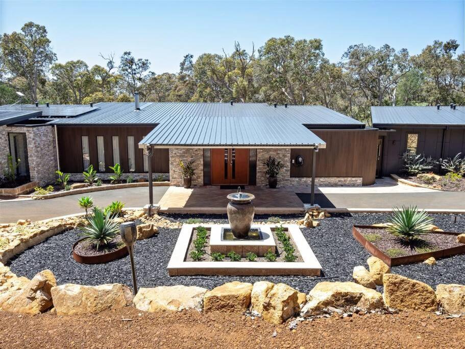 Raffaele's Estate luxury holiday living, Wilyabrup (updated prices 2026)