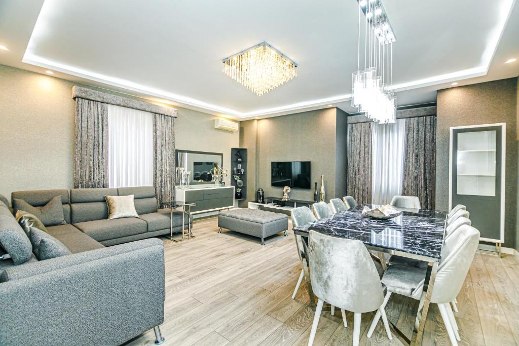 Luxury 3 Bedroom Apartment in Nizami street, Baku (updated prices 2026)