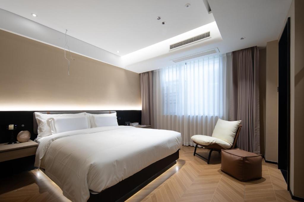 See you soon at the Ritz Rose Summer Hotel, Sanya (updated prices 2025)