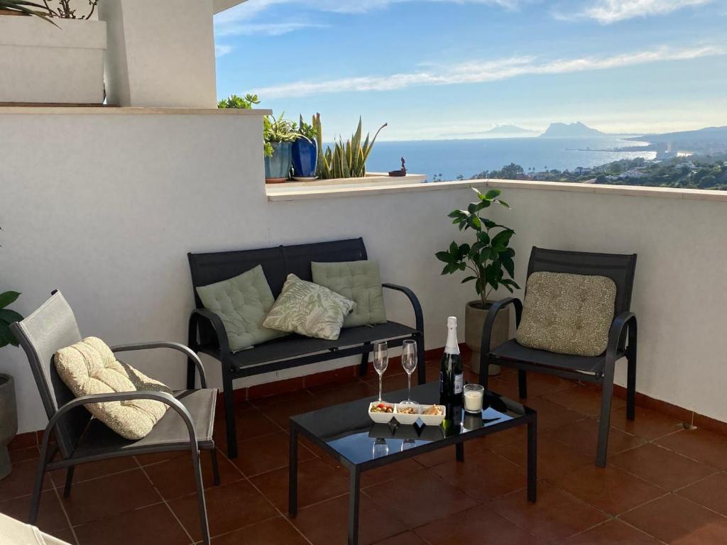 Rock Bay 2422 Splendid sea & african coast views, Manilva (updated ...