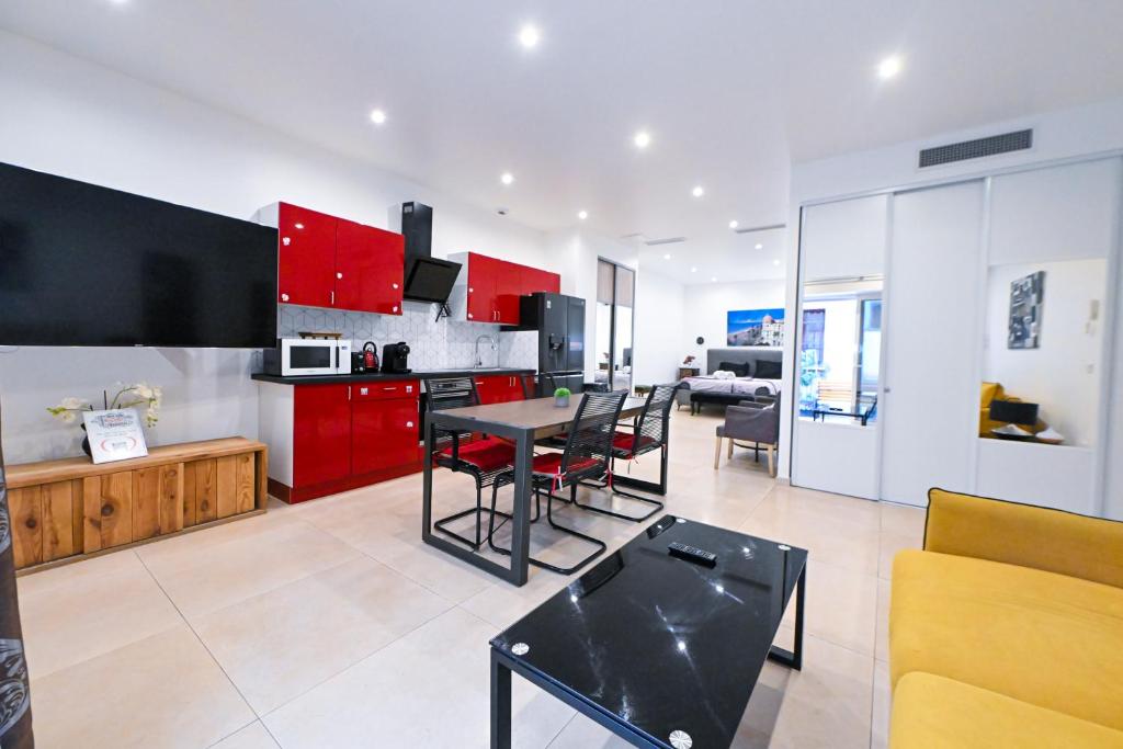 Grand loft à deux pas de la mer n1, Nice (updated prices 2026)