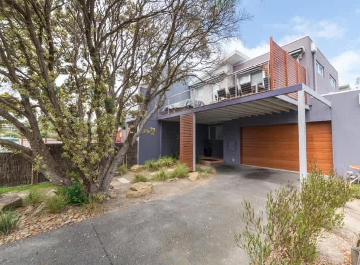 Ocean Grove beach river & cafe lifestyle, Ocean Grove (updated prices 2025)