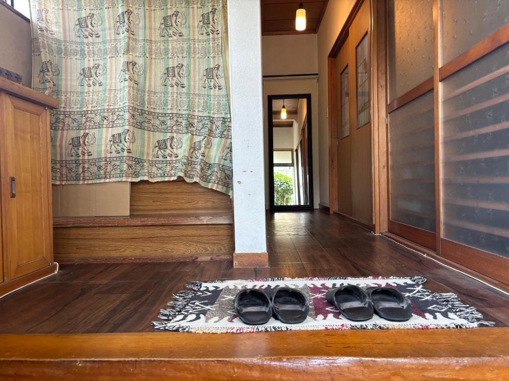 Average Japanese House Interior