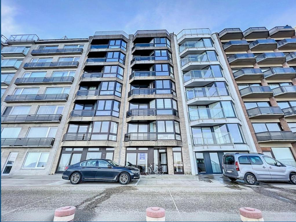Gelijksvloersappartement op zeedijk, Knokke-Heist (updated prices 2025)