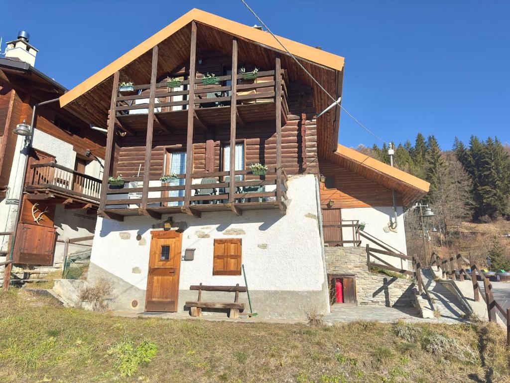 Chalet con Vista Mozzafiato, Champlas du Col (актуальные цены 2026 года)
