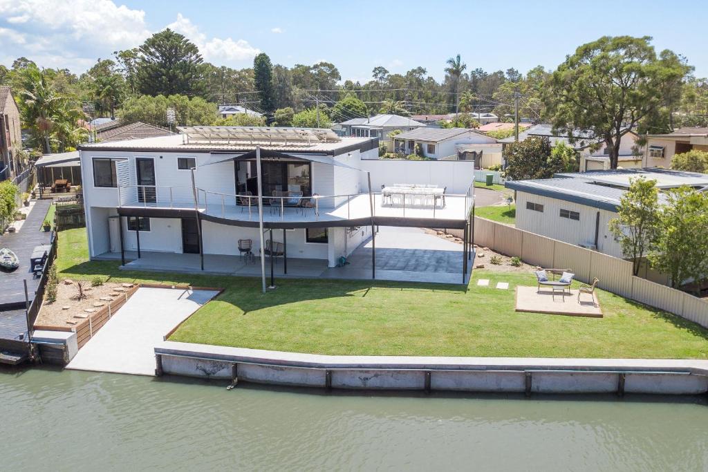 Beauty By The Water, Chittaway Point (updated prices 2025)