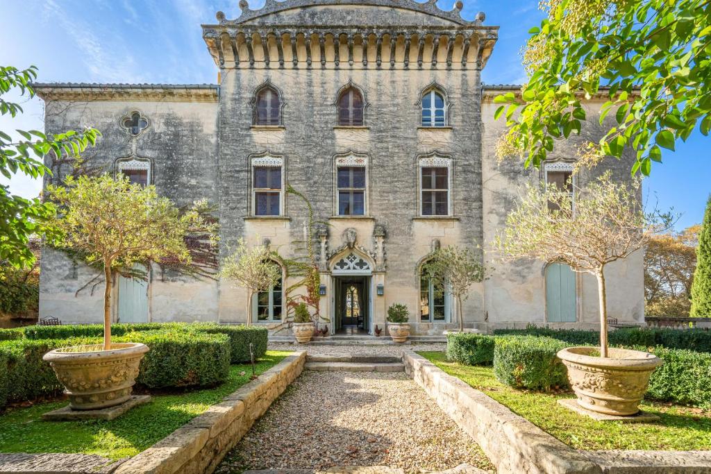 Château de Cristin du XVIII, authentique et familial ...
