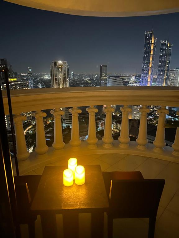 Elegant Panoramic River-View Residence, Bangkok (updated prices 2026)