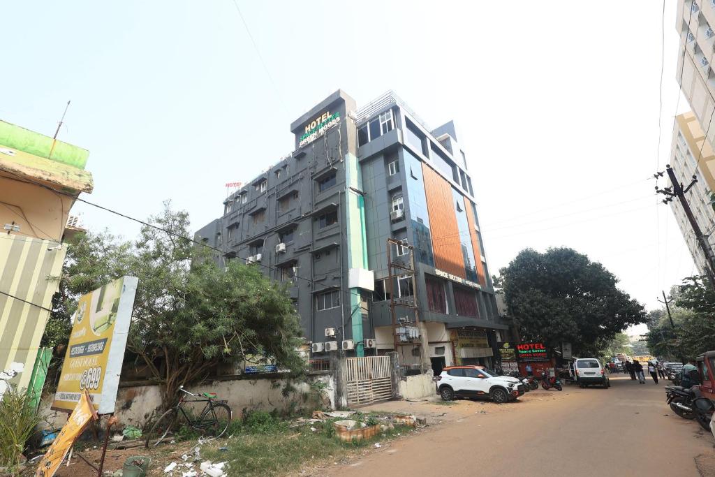 HOTEL SPACE SETTER, Bhubaneshwar (updated prices 2025)