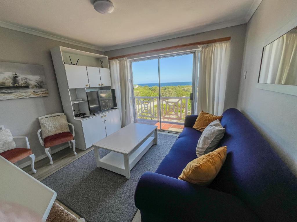 Ocean Breeze @ Hermanus Beach Club, Hermanus (updated prices 2026)