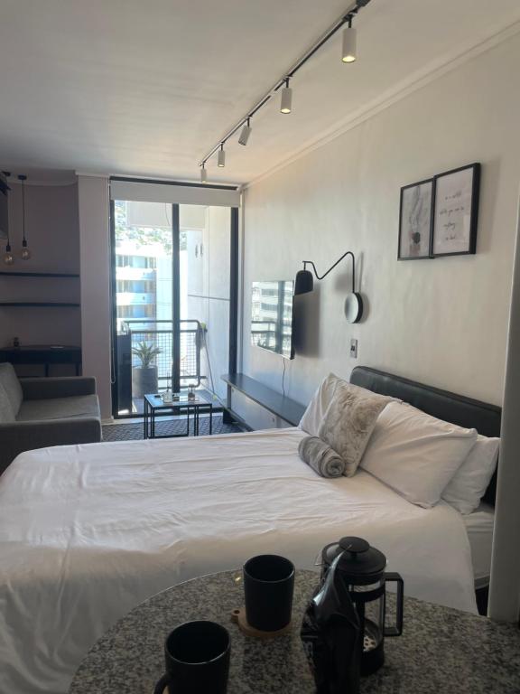 Flamingo in Sea Point, Cape Town (updated prices 2025)